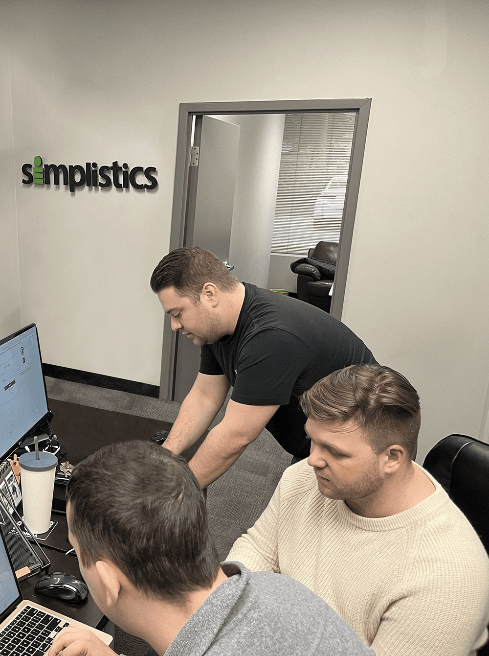 Custom Toronto Web Design Company | Simplistics